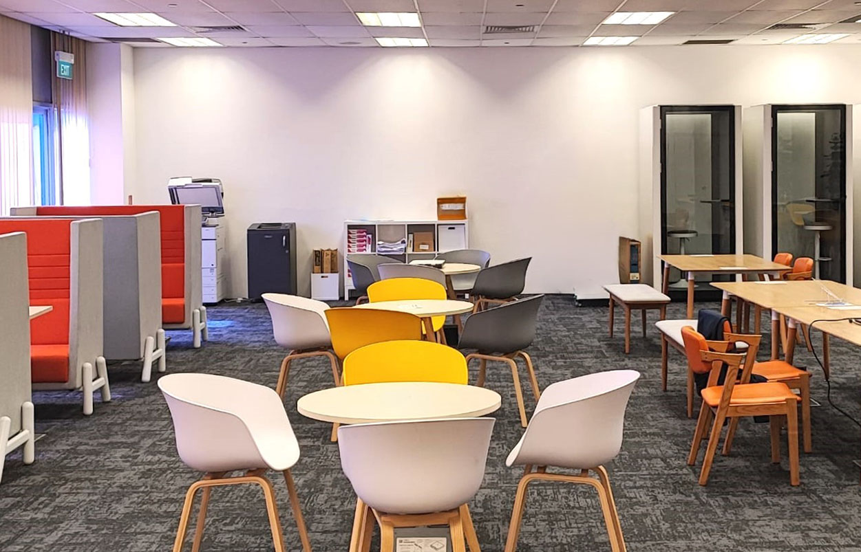 A Guide to Office Interior Design for Collaborative Workspaces - SPACElogic